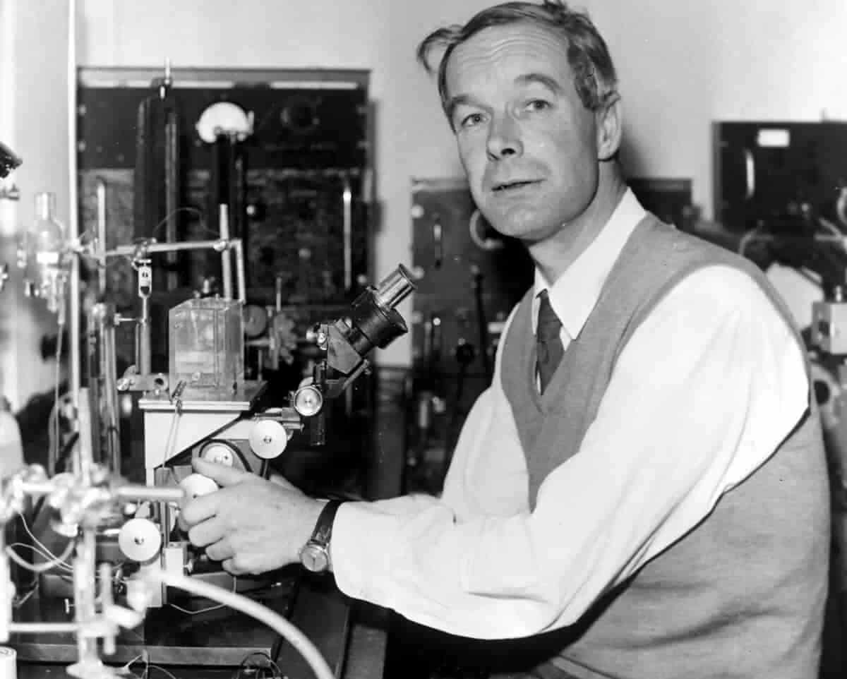 Sir Alan Lloyd Hodgkin - Malvern College International